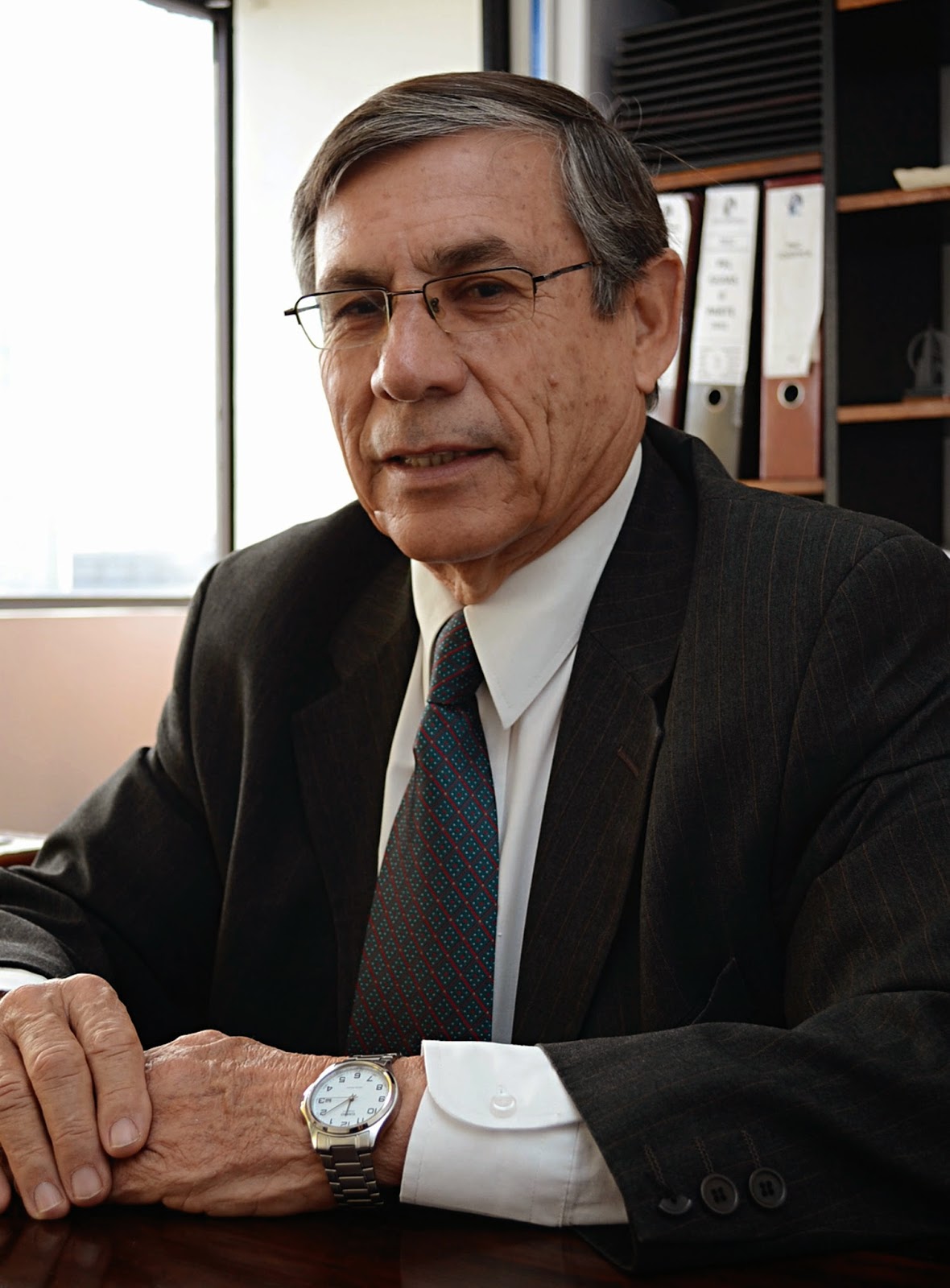 Así Surgen...: RAFAEL MONTES CONSIGUIÓ AYUDA DE CÁMARA NACIONAL DE COMERCIO