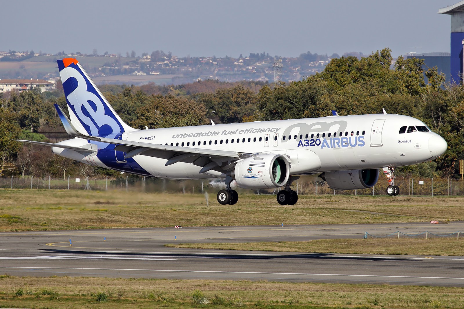 Flyingphotos Magazine News: AIRBUS - A320NEO - F-WNEO