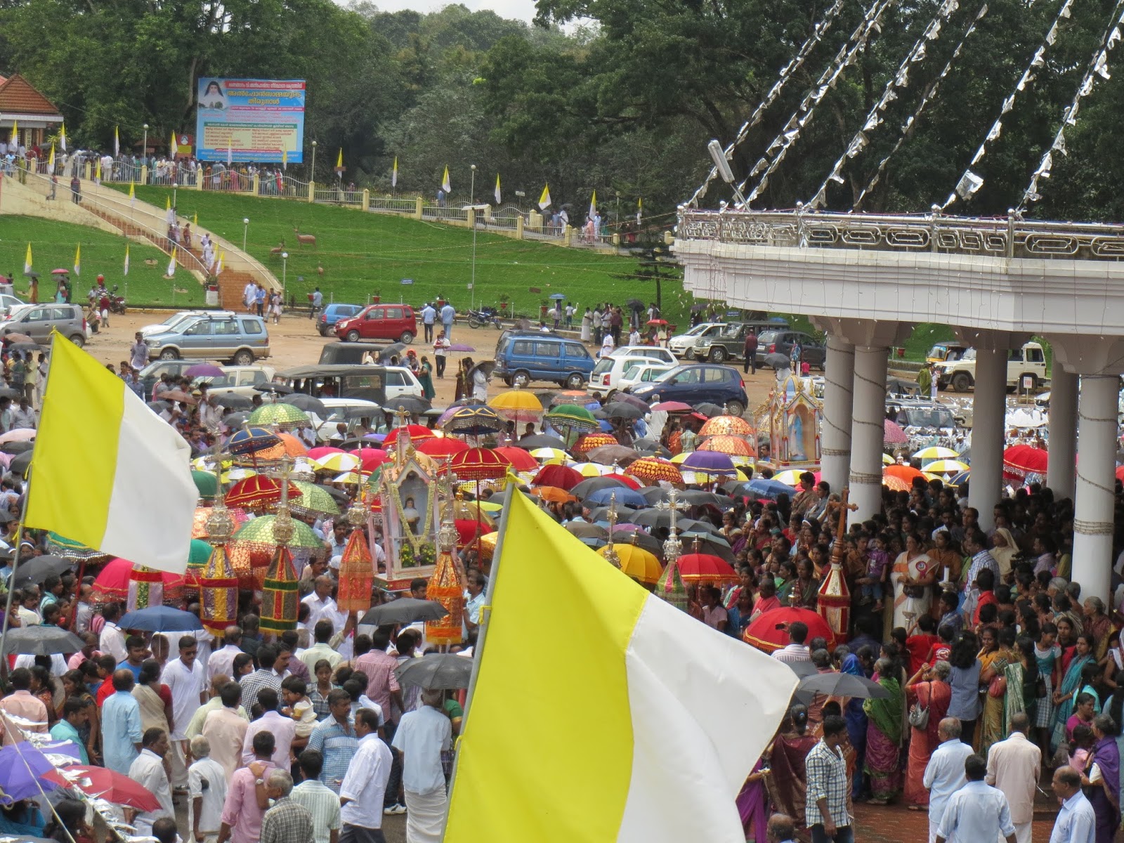 Saint Alphonsa India: St.Alphonsa, Feast 2013 Pictures