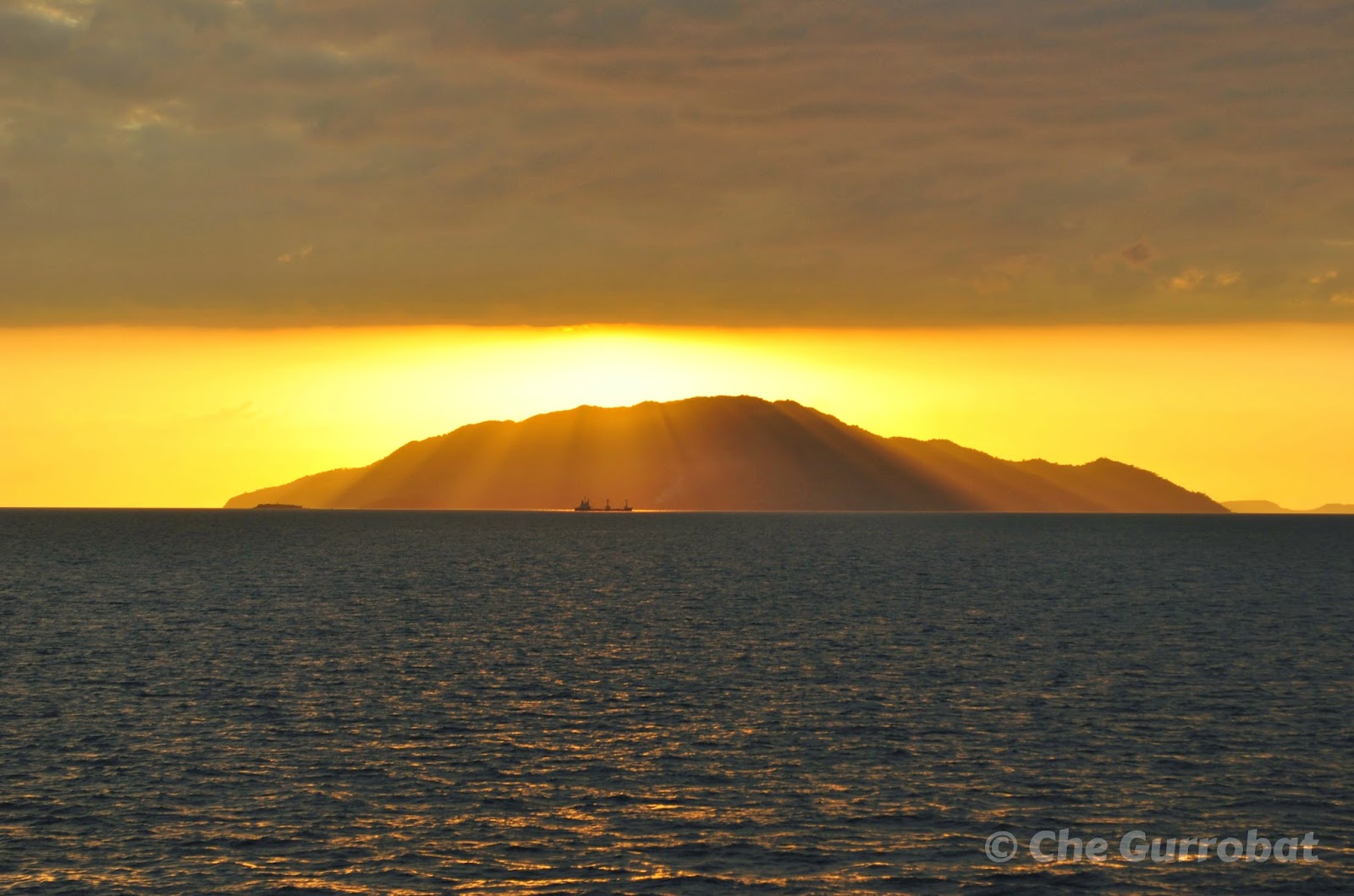 Backpacking Pilipinas: 30 Magical Sunsets in the Philippines