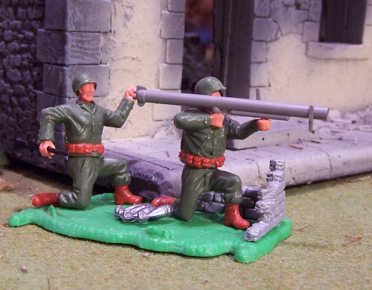 WWII Plastic Toy Soldiers: Timpo Swoppets - Toy Soldiers