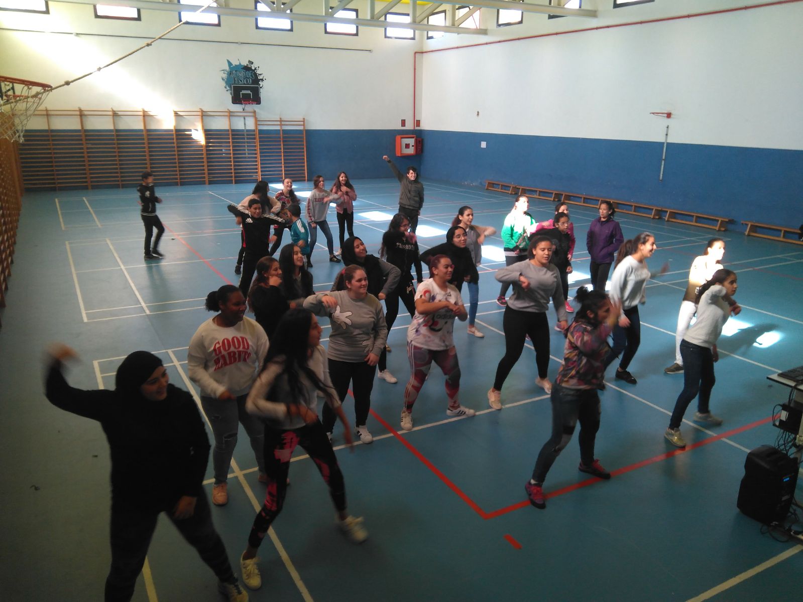 NUEVO RETO: COREOGRAFÍA GRUPAL