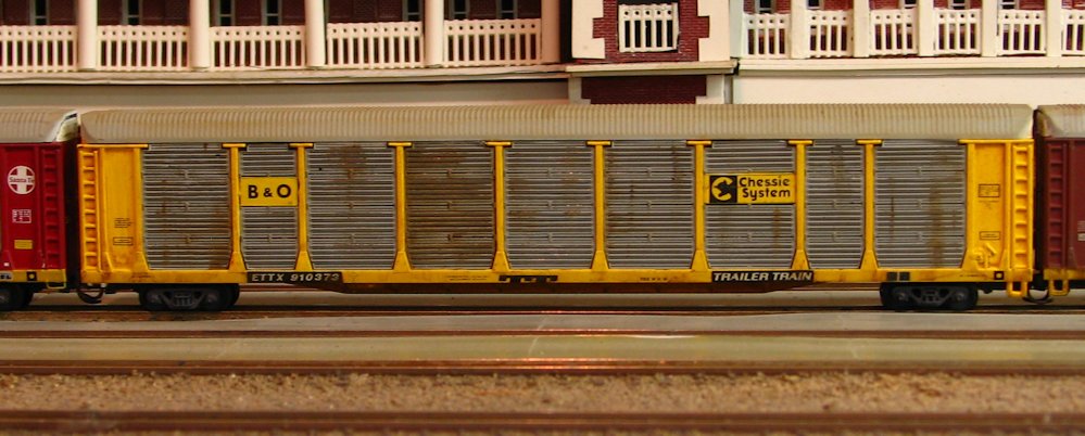 Needles Division Santa Fe RR N Scale: 1981 Autorack led by GP38 3532