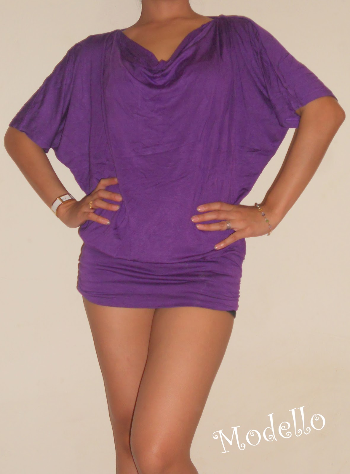 MODELLO: Slouchy batwing string top