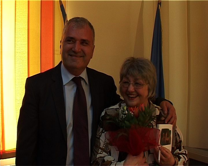 Elena Toma - Club XXL: Prof. Dr. Dan Manu - Director IML - Argeş : " Cu ...