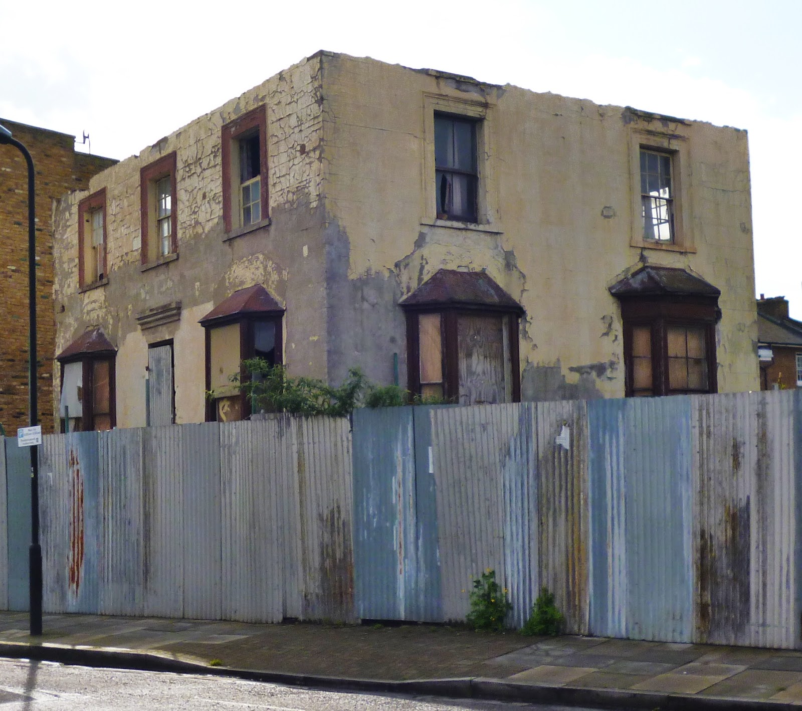 Dr Tony Shaw: William Lyttle, aka The Mole Man, and Hackney, London