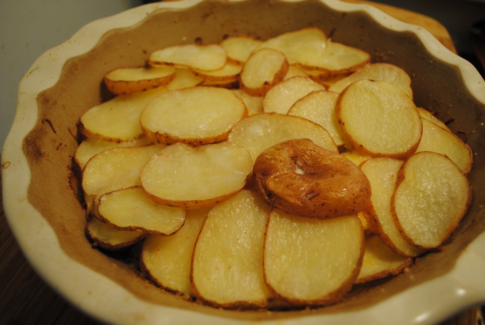 Perunagratiini - Scalloped Potatoes {Finland}