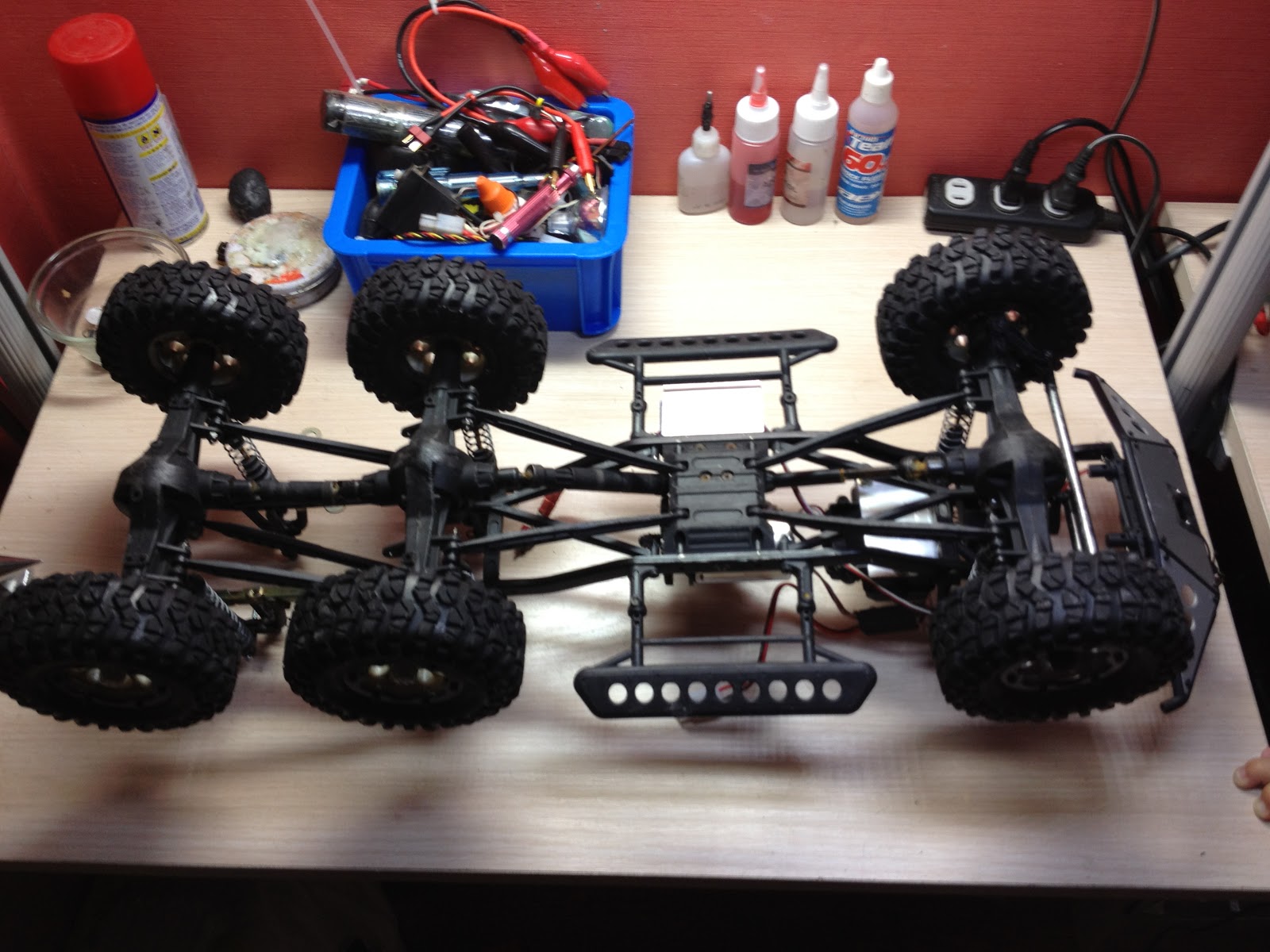 RC Car Mongolia: 6x6 Axial SCX-10