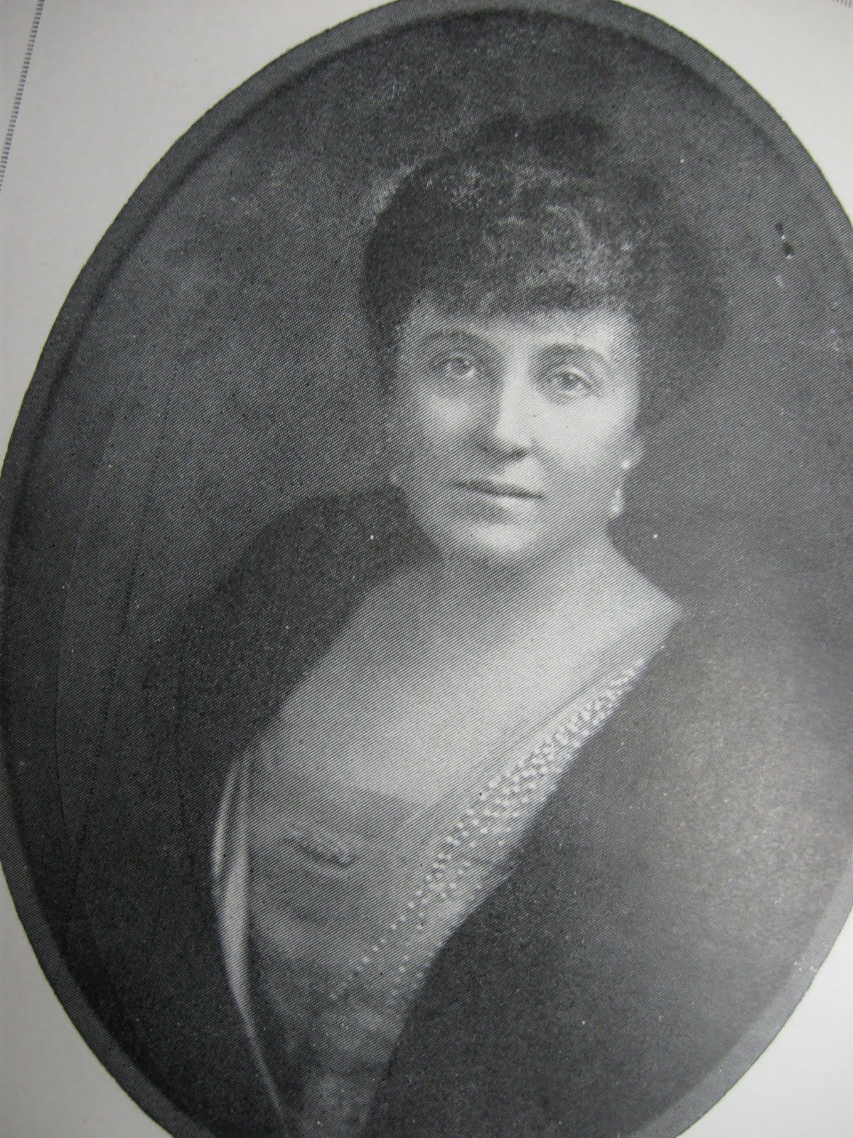 Treasures from the Heart: The Amazing Interlude, Mary Roberts Rinehart