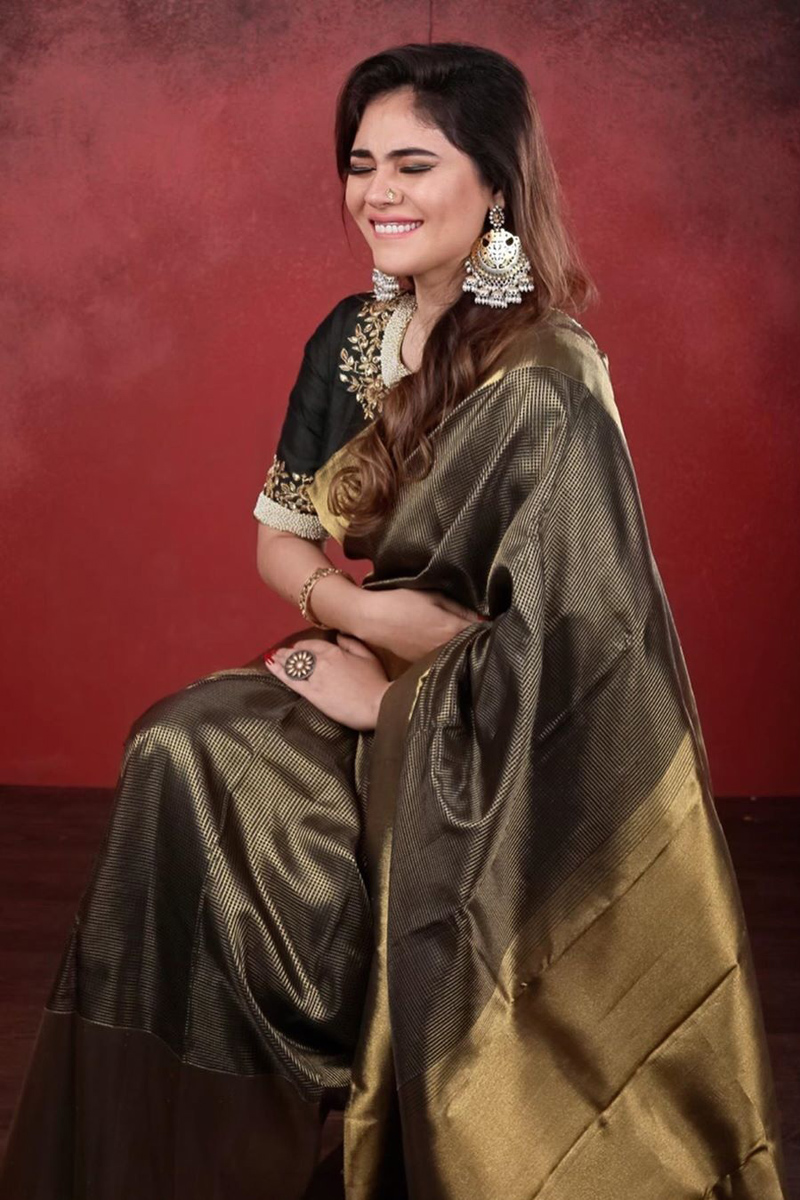 Bigg Boss Tamil fame Sherin Shringar Beautiful photoshoot