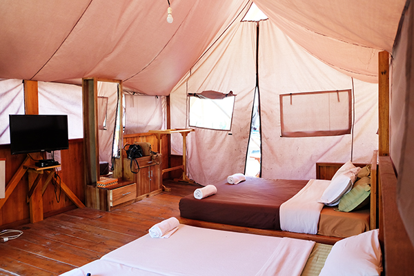 MY HOLIDAY IN PICTURES: GLAMPING LEGOK KONDANG, CIWIDEY | LIZZIE PARRA