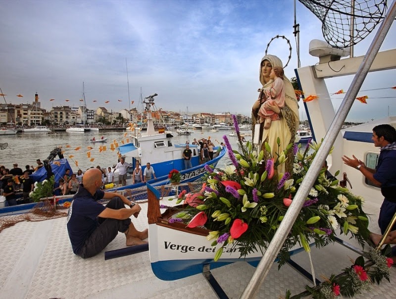 EL SOMNI DE LA DEESSA TERRA: La processó de la Verge del Carme i el ...