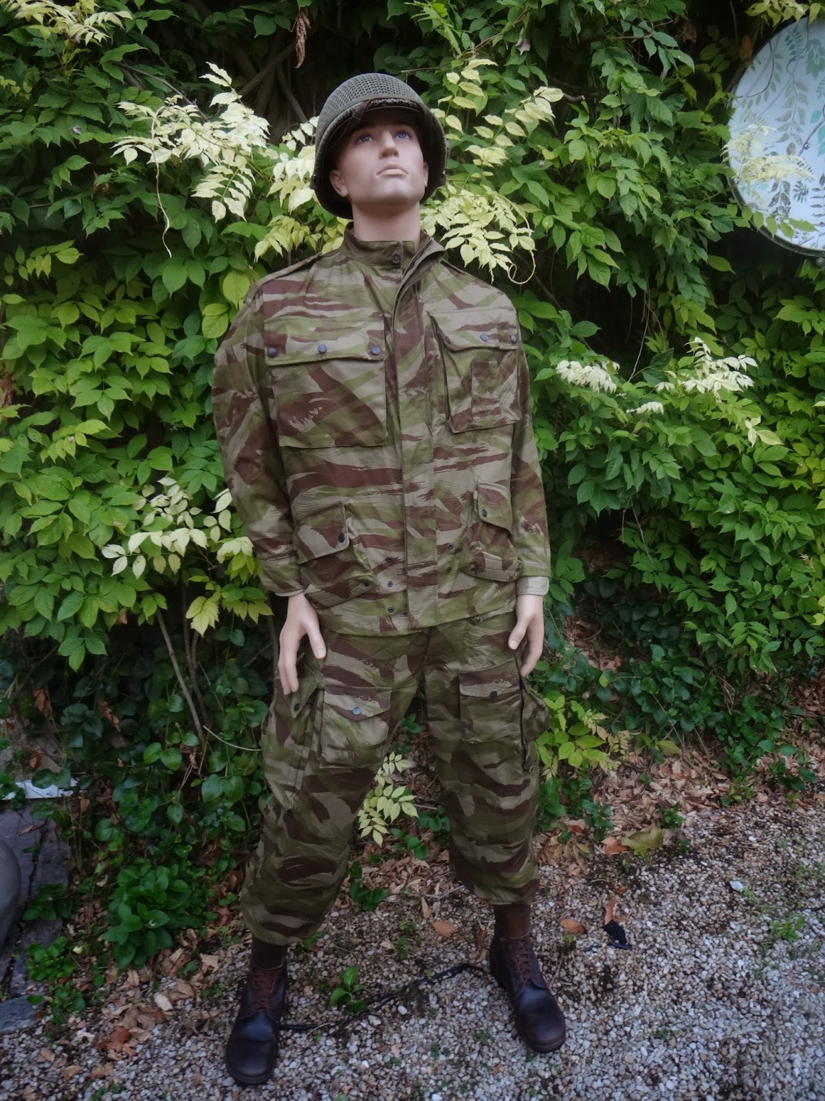 SOUVENEZ-VOUS 44: REPRODUCTION EXACTE DE LA TENUE TAP 47-52
