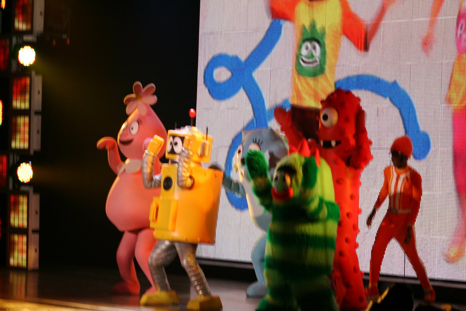 The Hulbert Family: Yo Gabba Gabba