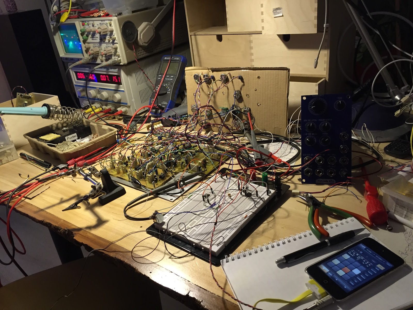 vinnui's DIY analog synthesizer