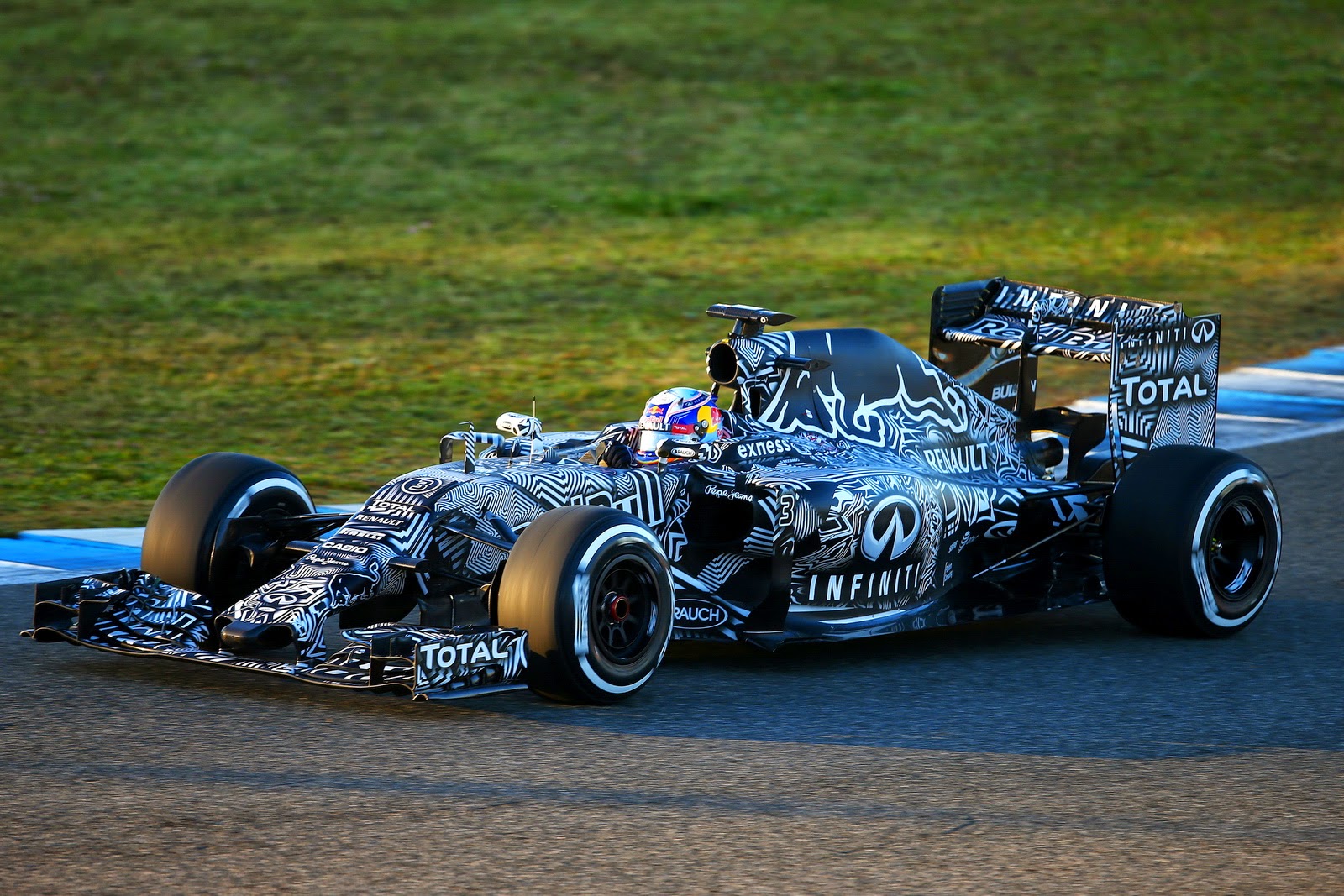 RED BULL RB11 - SEEKING FOR PERFORMANCE - FORMULA 1