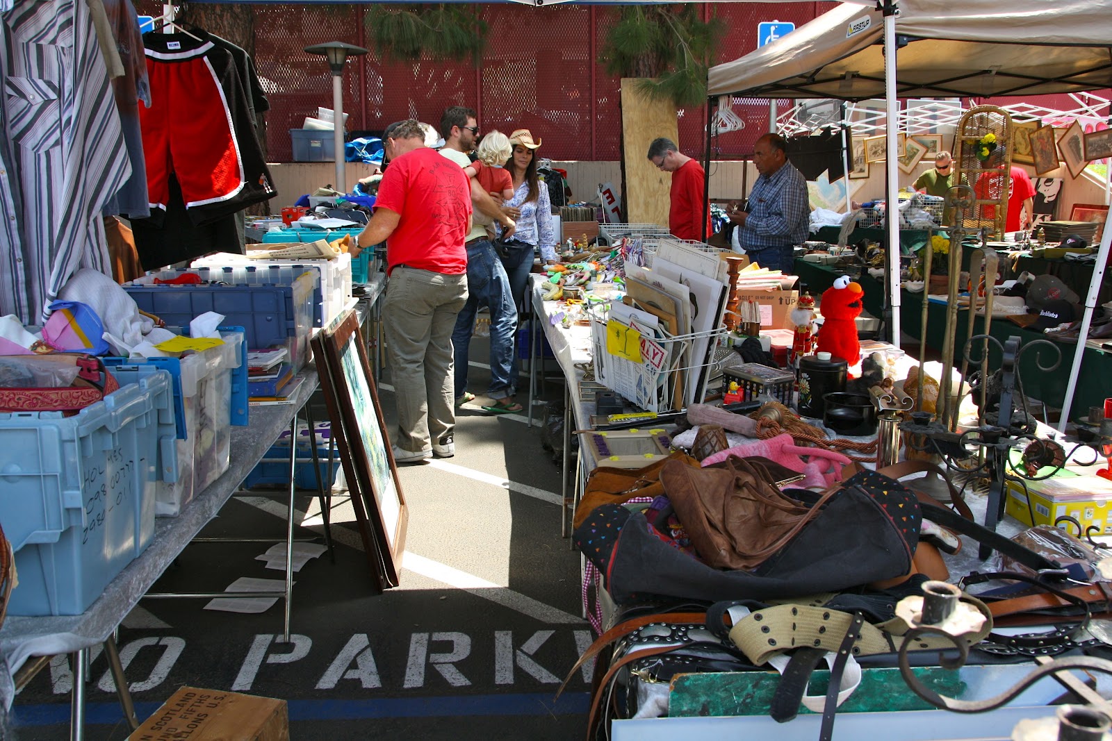 Bill's Ponderings: Fairfax High School Flea Market