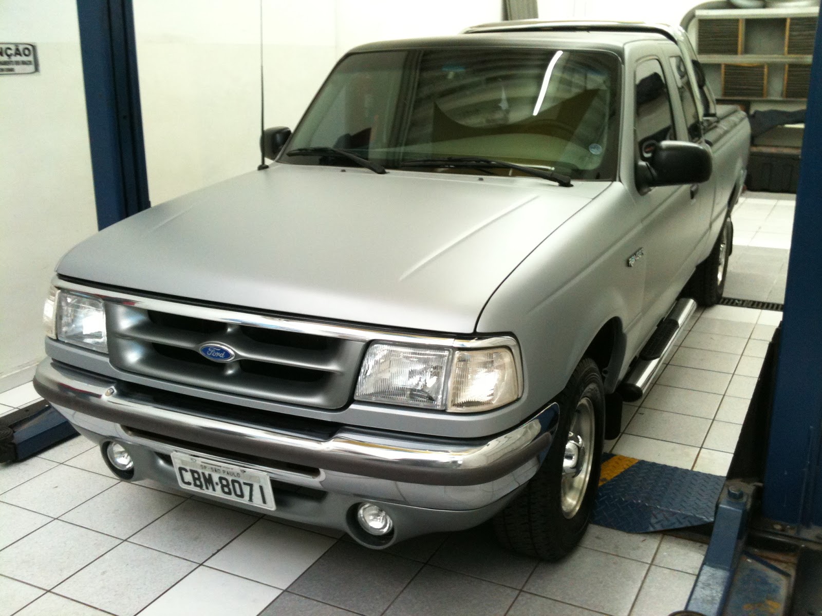 Alberto Rossetti - Designer: Envelopamento Fosco - Ranger Prata Fosco