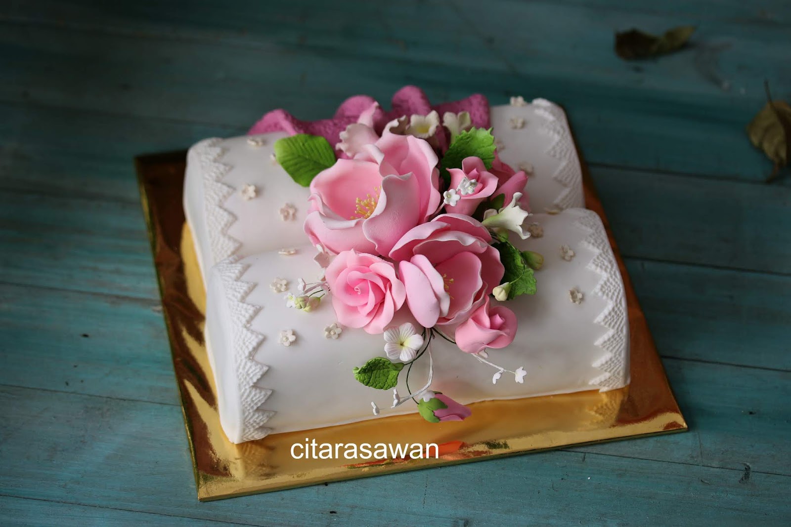 Fondant Banji Roll Hantaran Putih Pink ~ Must Read!