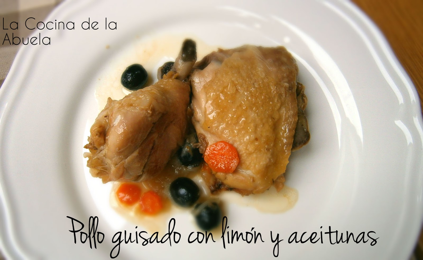 Pollo guisado con limón y aceitunas