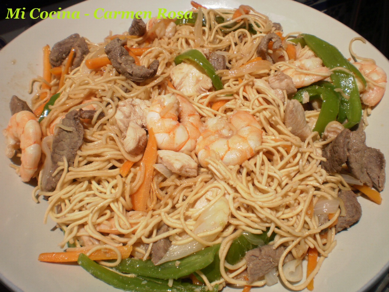 'CHOW MEIN' DE POLLO, TERNERA Y LANGOSTINOS (FIDEOS CHINOS FRITOS TRES ...