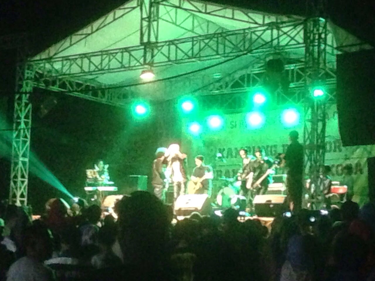 Ristanto Sumarsono: Panggung Rigging, Sound System Line Array, Digital ...