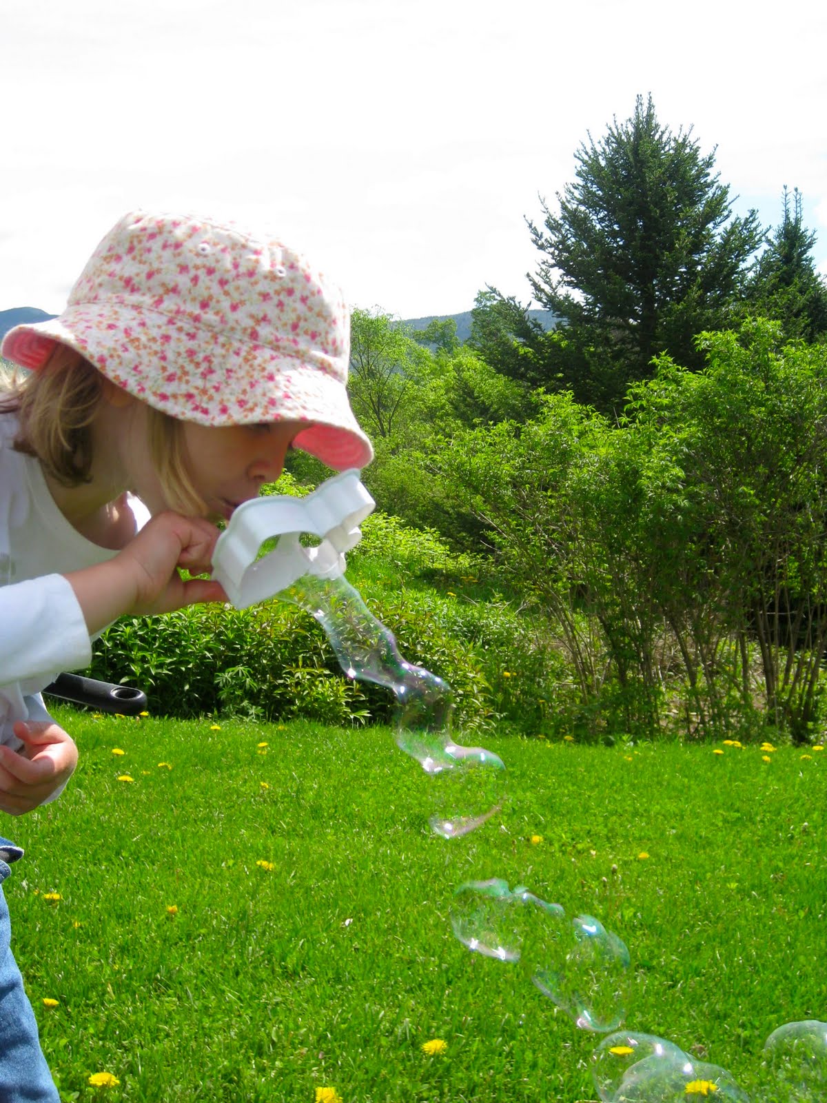 The Wonder Years: Bubble Fun With Kitchen Utensils