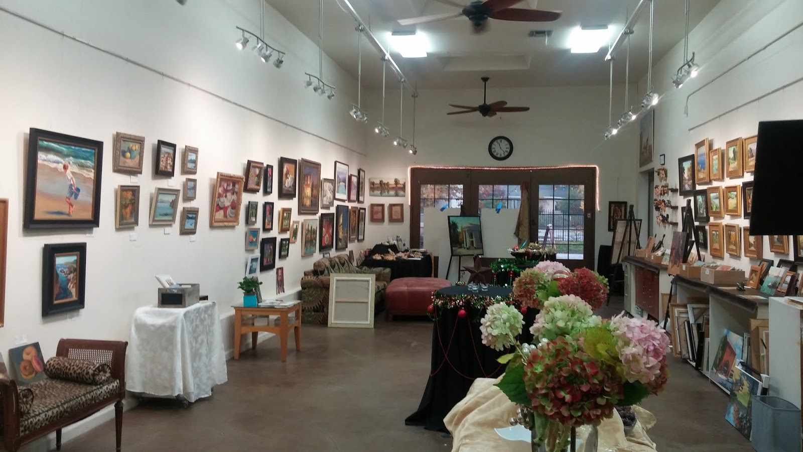 Patris Studio and Art Gallery : About Us