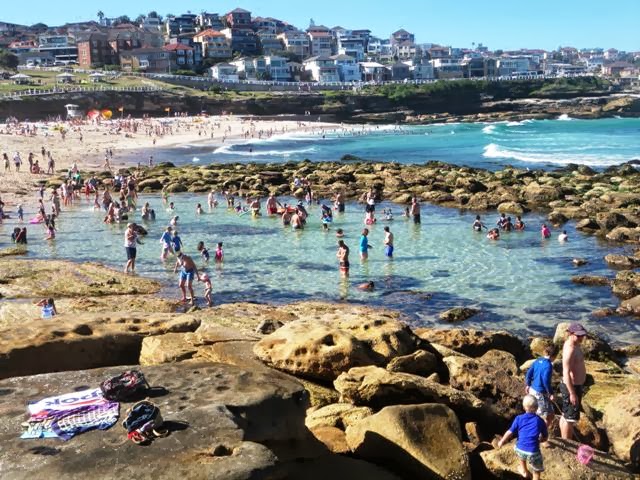 Swimming pool stories: Bathing in the briny at Bronte's Bogey Hole