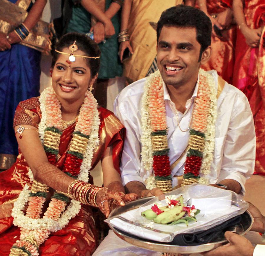 Director Balaji Mohan Wedding Photo Gallery |Tamil Cinema News Updates ...