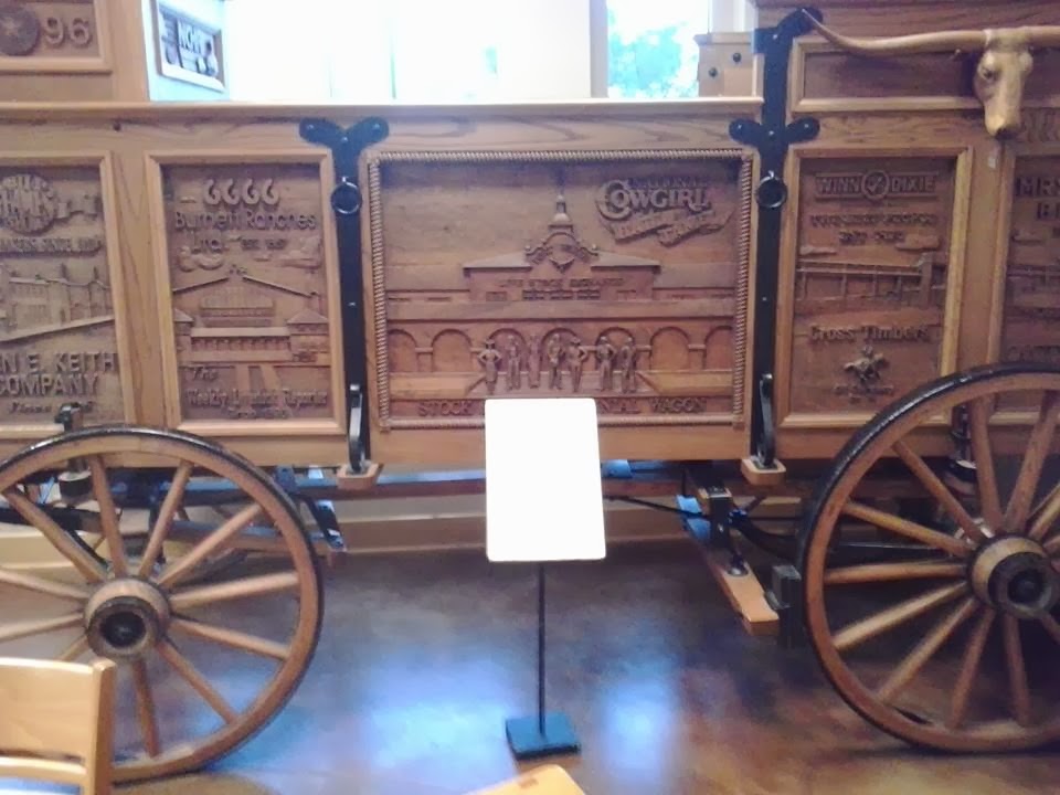 Cowboys and Chuckwagon Cooking : The Centennial Wagon