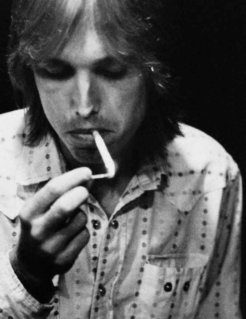 Rest In Peace Tom Petty! Here Are 20 Fascinating Photos of the Frontman ...