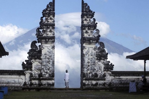 Fajar Bali Driver Tour & Travel: Pesona Bali Yang Selalu Memikat Hati