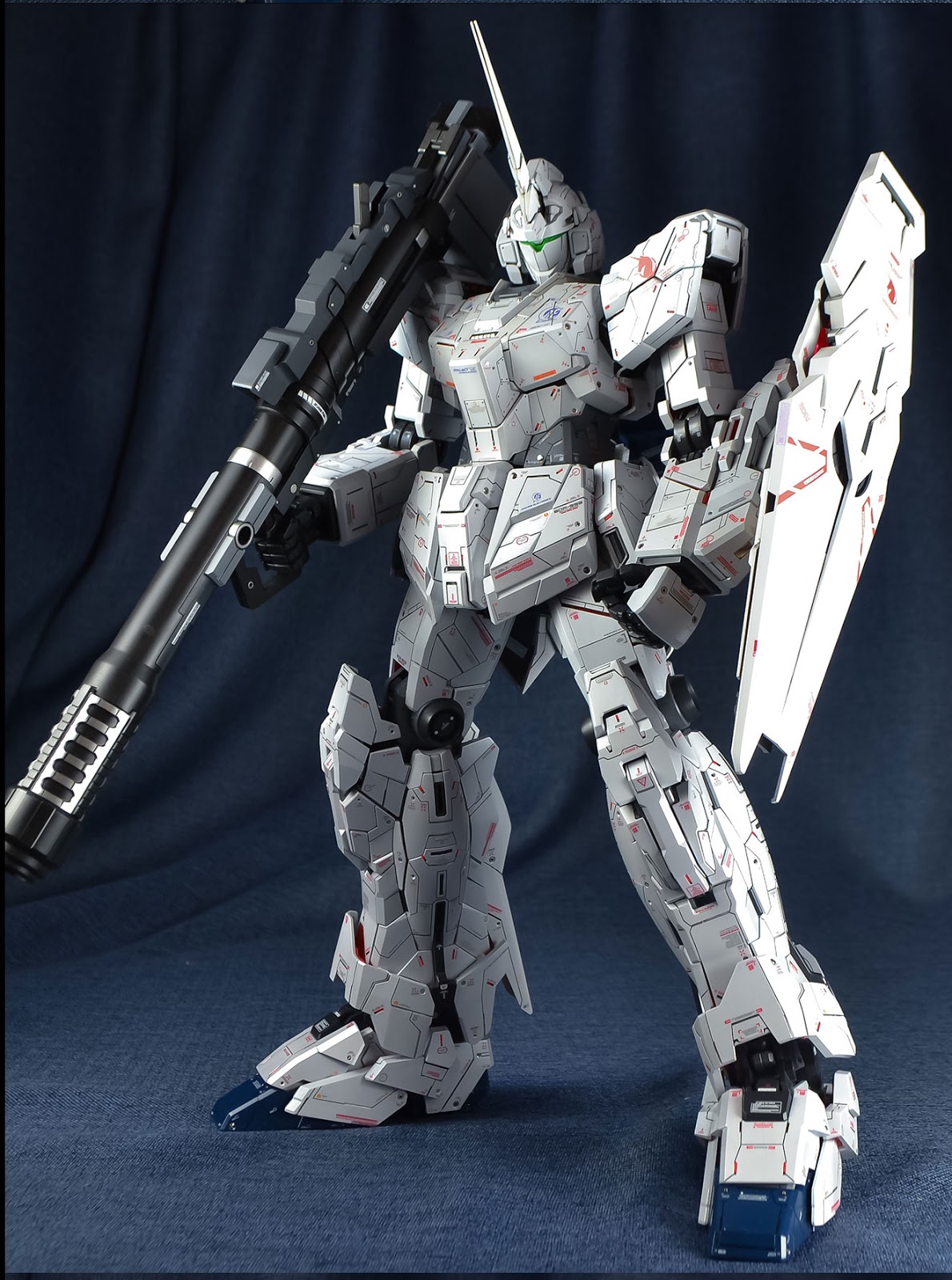 Custom Build: PG 1/60 RX-0 Full Armor Unicorn Gundam [Detailed]