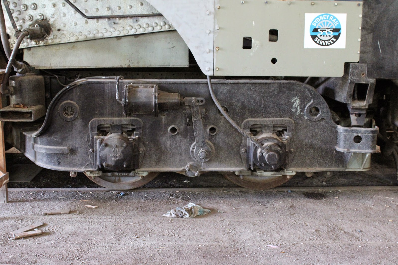 rusted2therails: R766 The standard gauge R class