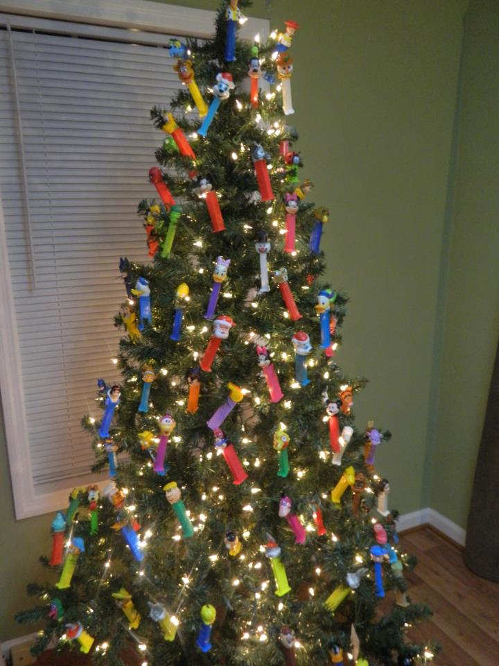 PEZ HUNTERS: A VERY PEZZY CHRISTMAS
