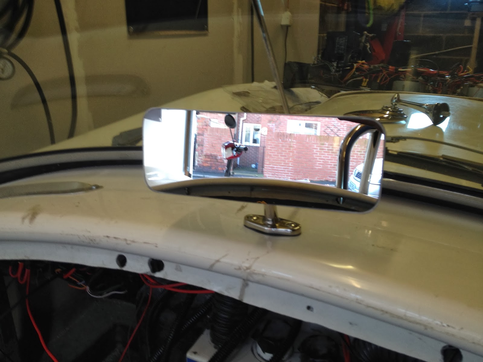 Building an AK 427 Cobra: Mirrors and babys