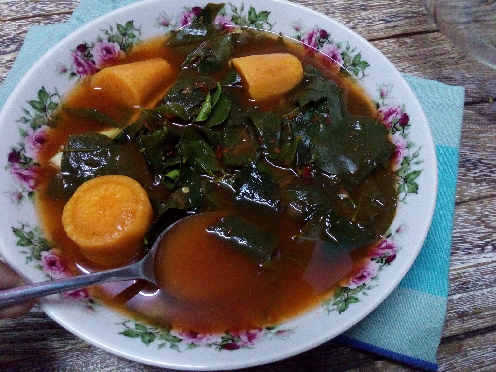 SurayaMSyed: Asam Rebus Pucuk Manis Dengan Keledek