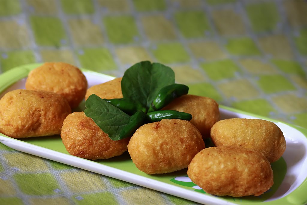 Resep Cara Membuat Combro yang Khas Jawa Barat - Resep Masakan Indonesia