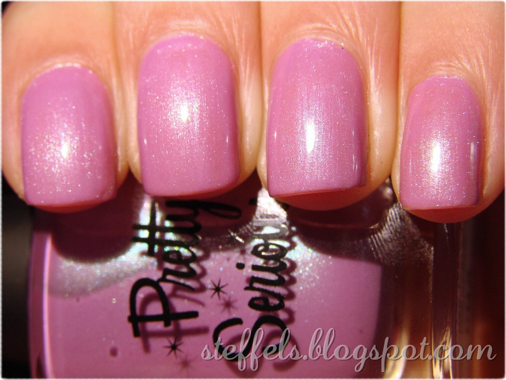 steffels.: Pretty Serious Hello World Collection