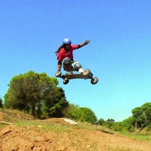 Back Flip: DIRTBOARDING: SURF, SNOWBOARD Y SKATE EN LA MONTAÑA