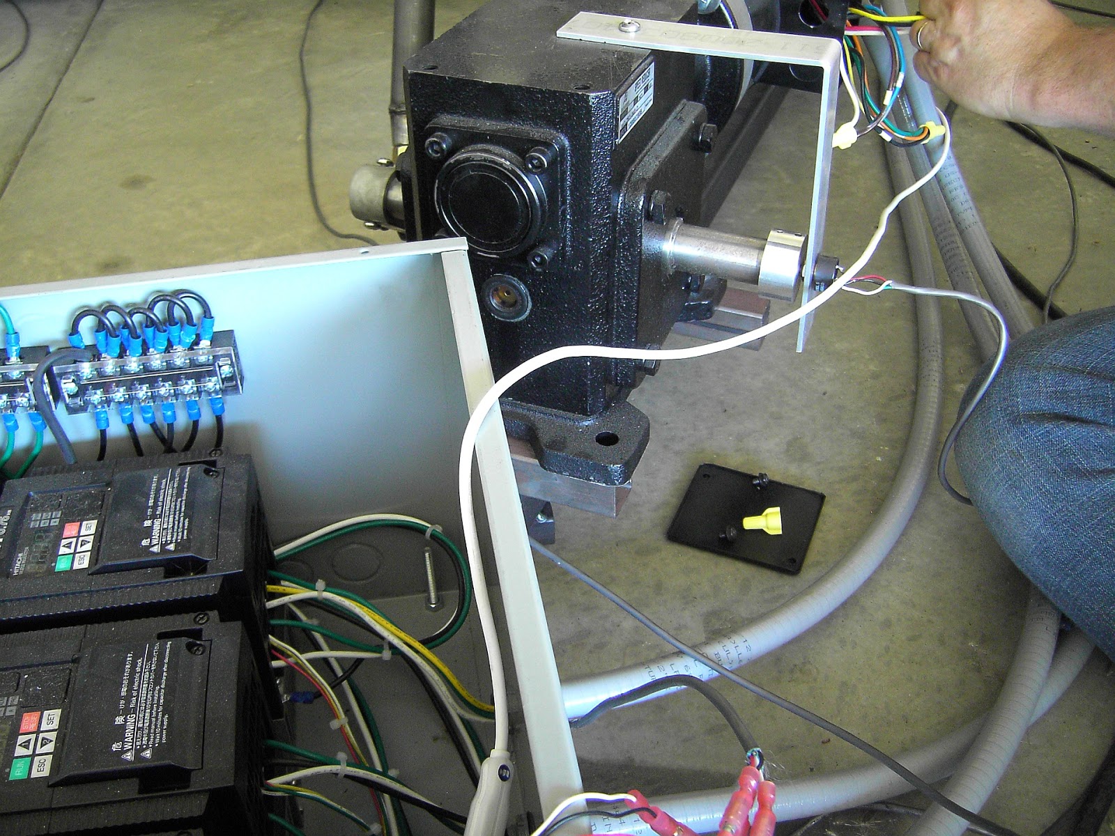 Thanos Motion Simulator Electronics: Close up photos of the 6DOF ...