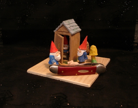 BEGINNERS CARVING CORNER AND BEYOND: Miniature Scenes