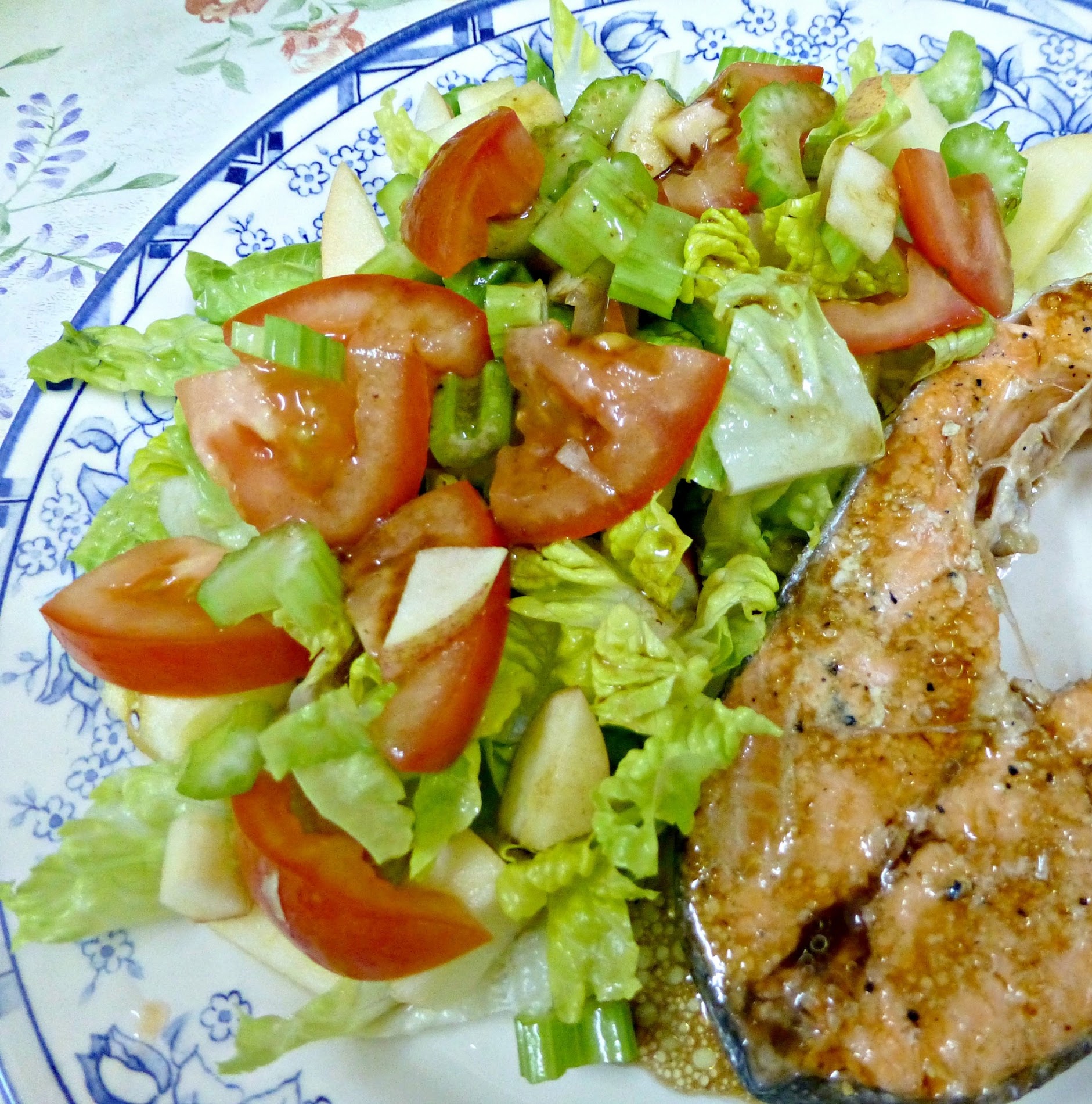 RESEPI NENNIE KHUZAIFAH: SOS SALAD BALSAMIC