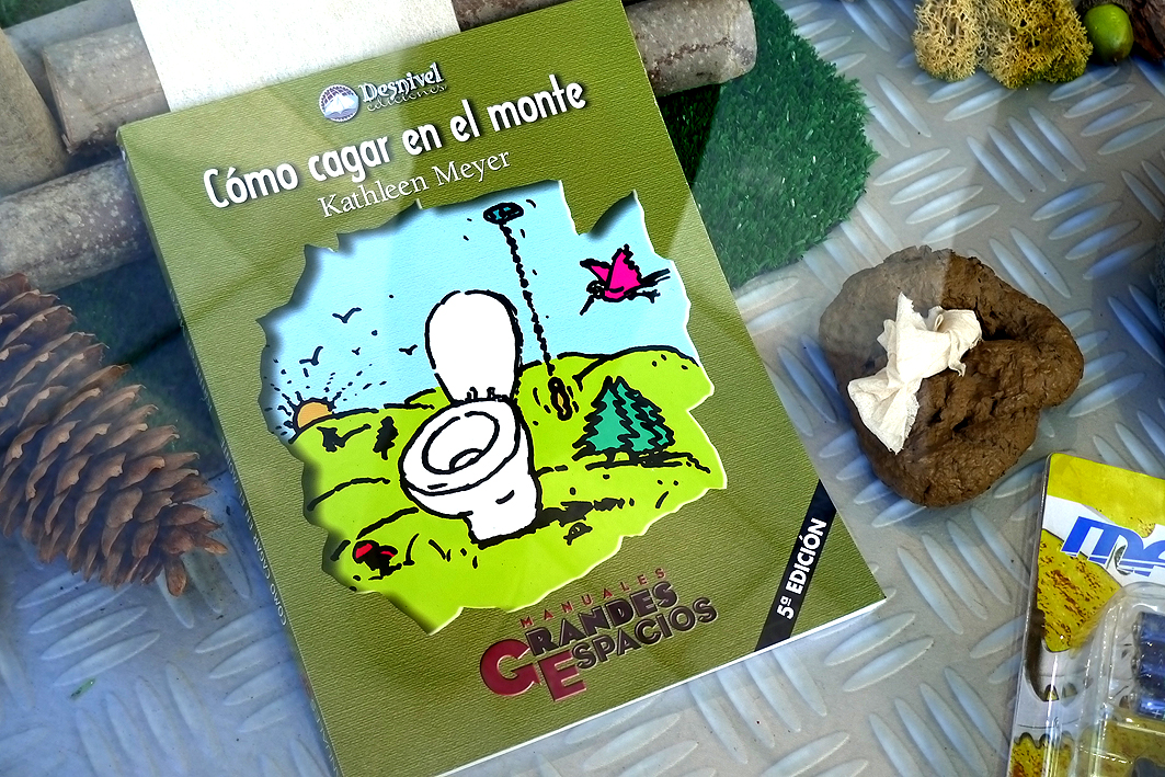 "Cómo cagar en el monte", un libro básico, básico