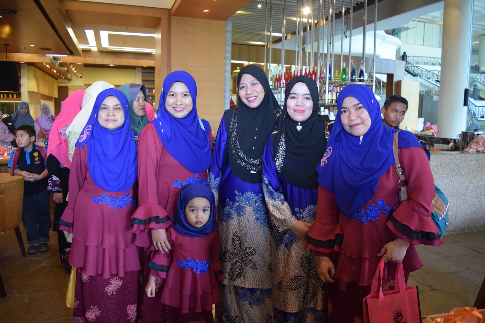 SMK BUKIT SENTOSA: Majlis Hi-Tea SMKBS