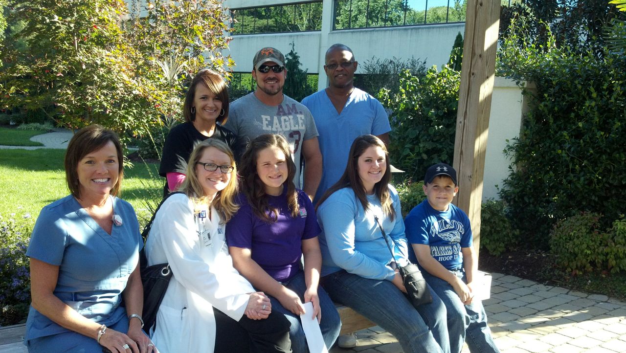 Hey Clinic, Outside Clinic In the Garden!! - Hey Clinic