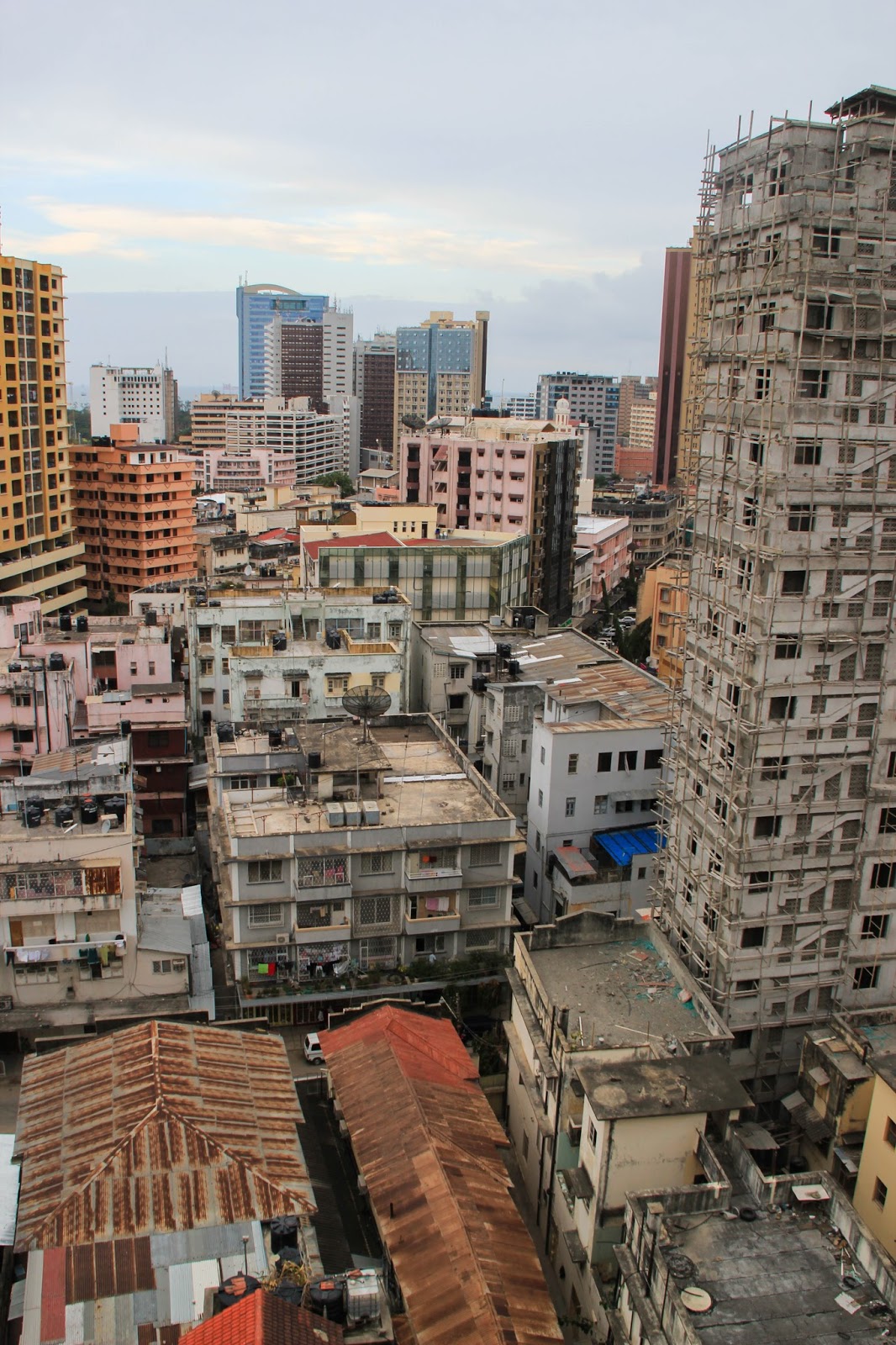 To See the Seven Continents: Dar and Arusha: cities in Tanzania