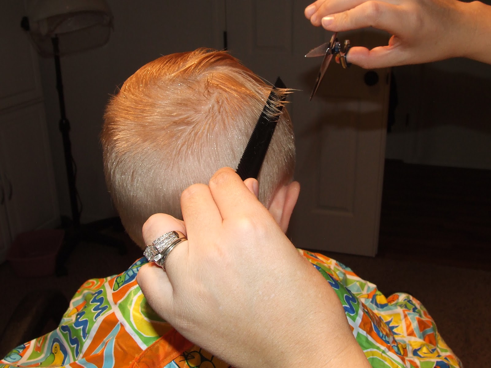 Simply Everthing I Love...: How To Cut Boys Hair The Professional way