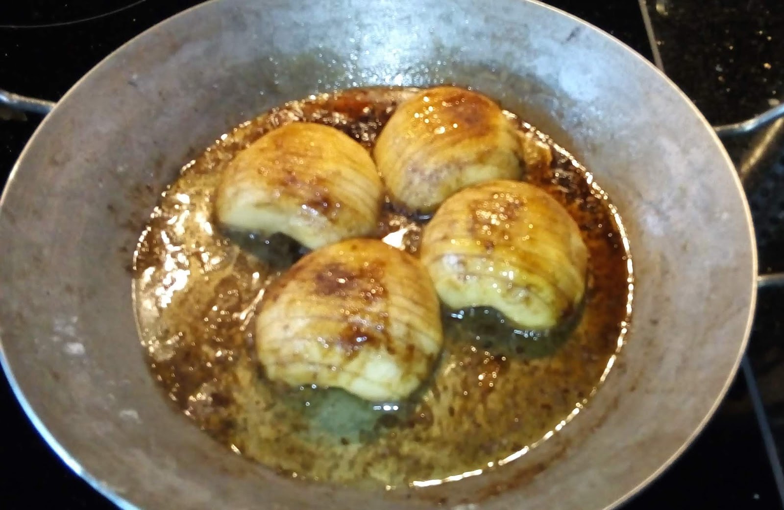 Wessels low carb Welt: Karamellisierter Bratapfel auf Vanille-Joghurt